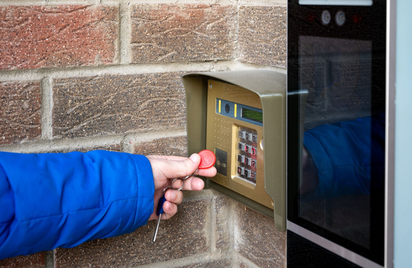 How RFID Key Fobs Improve Security and Convenience